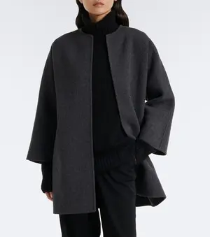 THE ROW Plira Cashmere Turtleneck Sweater