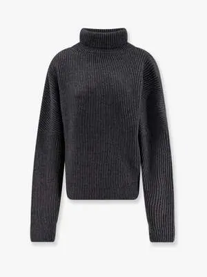 R2W Wool And Cashmere Ribbed Turtleneck
