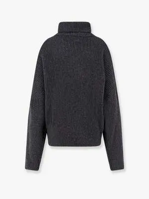 R2W Wool And Cashmere Ribbed Turtleneck