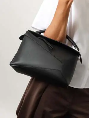 Loewe Puzzle Edge Leather Handbag With Engraved Anagram Logo - Black