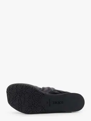 Loewe Pebble Soft Low Leather Sandals