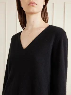 THE ROW Poesis Cashmere Sweater