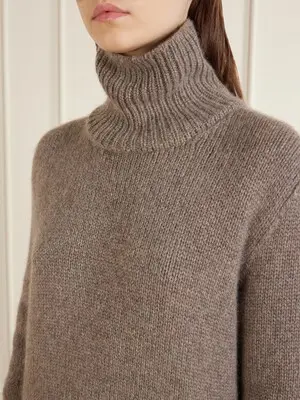 THE ROW Plira Cashmere Turtleneck