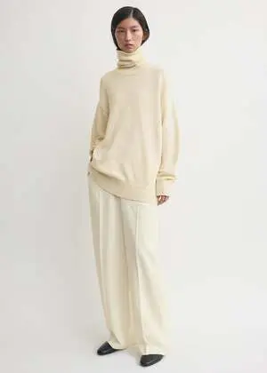 TOTEME Longline Turtleneck - Ecru