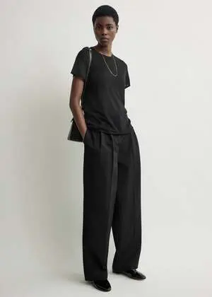 TOTEME Relaxed Chino Trousers - Black