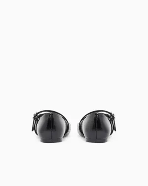 Armani Exchange Ballet Flat With A Smooth And Shiny Finish - Black