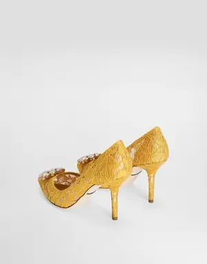 Dolce & Gabbana Lace Pumps With Embellished Brooch Detailing - Yellow