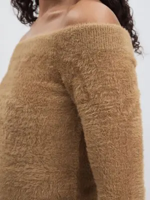 Good American Off-shoulder Plush Knit Top - Brown