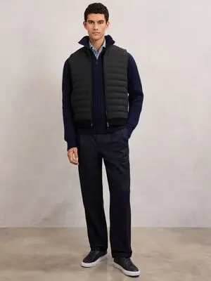 REISS Quilted Knit Funnel Neck Gilet - Black