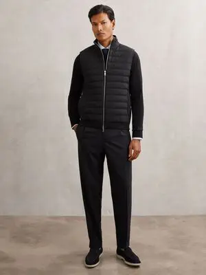 REISS Quilted Knit Gilet With Funnel Neck - Navy