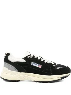 AUTRY Hyperway Low Sneakers - Black