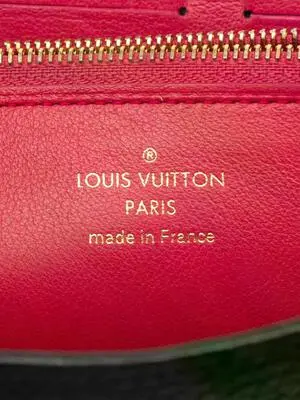 LOUIS VUITTON 2018 Taurillon Capucines Wallet Long Wallets