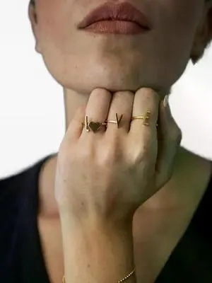DESIGN LETTERS Initial Letter Open Ring