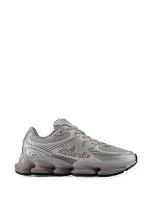 NEW BALANCE 2000 Sneakers - Grey