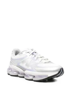 NEW BALANCE 2000 Sneakers