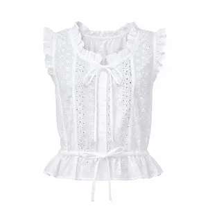 THE WELL WORN The Marnie Top Crisp Broderie