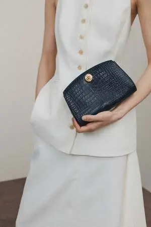 LIFFNER Pushlock Clutch Navy Croc - Blue