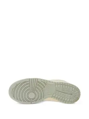 Nike Dunk Low Retro Premium Sneakers