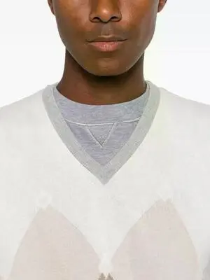 VENGERA Argyle-pattern V-neck Sweater