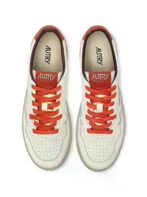 AUTRY Medalist Low Sneakers In Sand And Pumpkin Leather