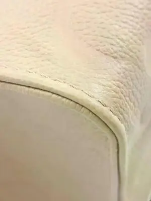 LOUIS VUITTON 2021s Mm Onthego Monogram Empreinte Tote Bag