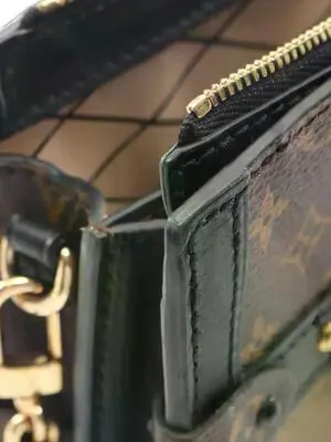 LOUIS VUITTON 2021 Monogram Reverse Trunk Clutch Shoulder Bag
