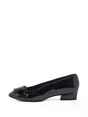FERRAGAMO Bessie Pumps - Black