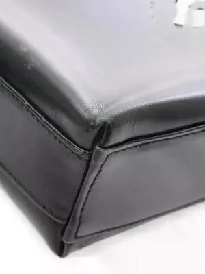 FERRAGAMO 2000s Leather Shoulder Bag