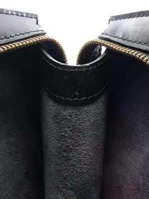 LOUIS VUITTON 1996 Saint-jacques Epi Shoulder Bag