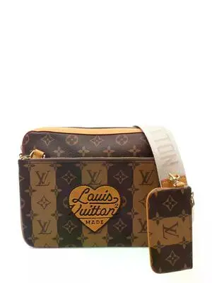 Louis Vuitton Pouch Cross Body Bags