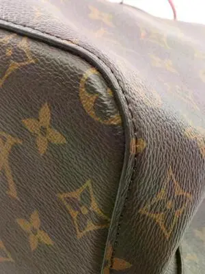 LOUIS VUITTON 2021 Mm Néonoé Bucket Bag