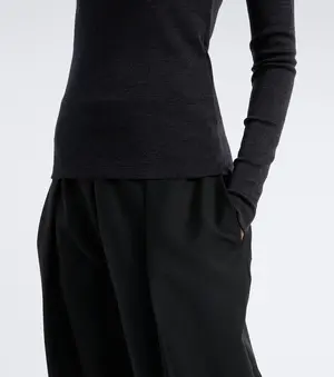 RÓHE Knitted Wool Turtleneck Sweater