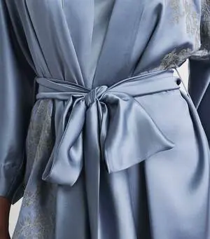 Carine Gilson Short Silk Robe With Lace Detailing