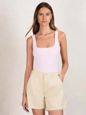 Good American Long Denim Shorts - Ecru