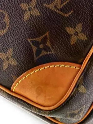 LOUIS VUITTON Amazone Bag Monogram Canvas Crossbody Bag