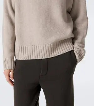 LISA YANG Olai Cashmere Turtleneck Sweater
