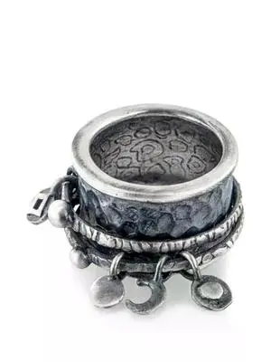 POISONED HEARTS Hammered Pendant-detail Rings