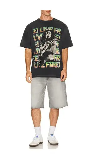 BARRIERS WORLDWIDE Irie Tee In . Also
