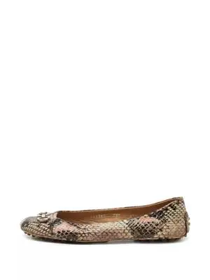 FERRAGAMO Varina Gancini Ballet Flats - Neutrals