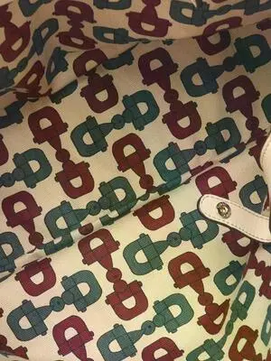 Gucci Horsebit Pelham Shoulder Bag - White