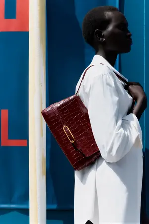 LIFFNER Belted Shoulder Bag - Red