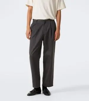 THE ROW Nesper Pleated Straight Pants