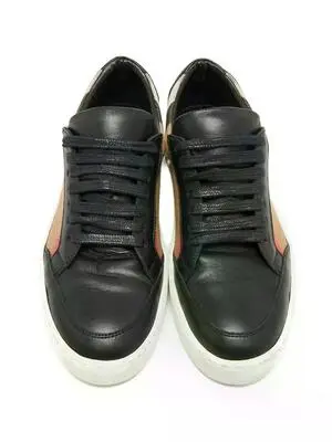 Burberry House Check Lace-up Sneakers - Black