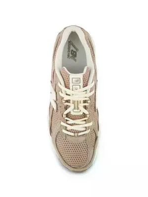 NEW BALANCE 740 Shoes