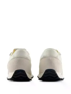 NEW BALANCE 471 Logo-patch Sneakers