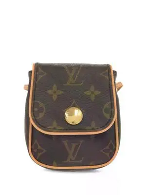 LOUIS VUITTON 2006 Monogram Pochette Cancun Crossbody Bag