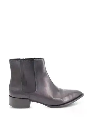 Vince Pointed-toe Leather Ankle Boots - Black