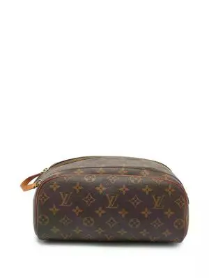 LOUIS VUITTON Dopp Kit Monogram Wash Bag