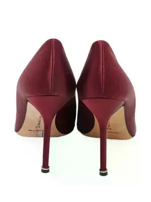 Manolo Blahnik Hangisi Crystal-buckle Pumps
