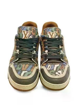 LOUIS VUITTON Logo-print Sneakers